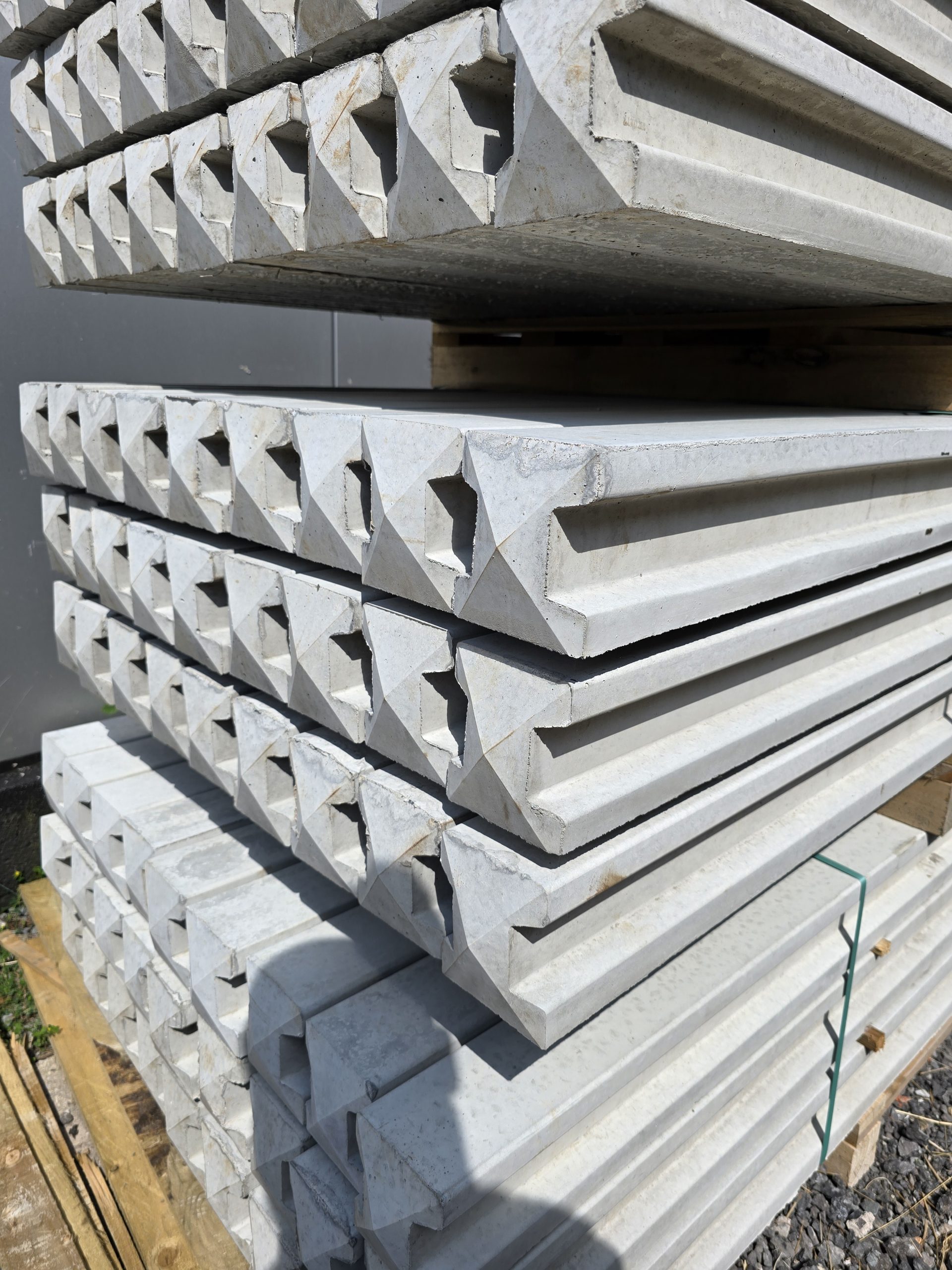 Concrete Posts – Golding’s Gardeners Ltd